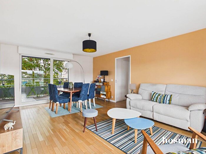 Appartement 4 pièces à vendre à Saint-Ouen, Vieux Saint-Ouen