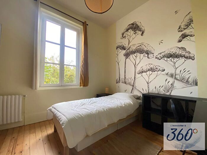 Appartement à louer - Cluny - 5 pièces - 1 chambre