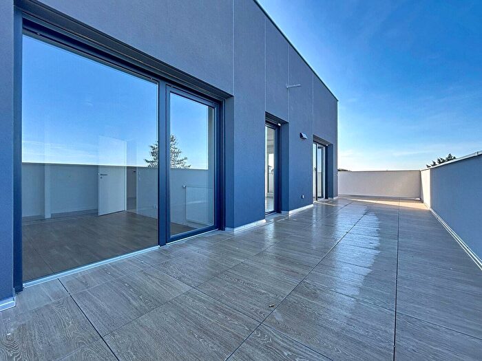 La-Soie, Décines-Charpieu : Appartement 3 pièces à louer