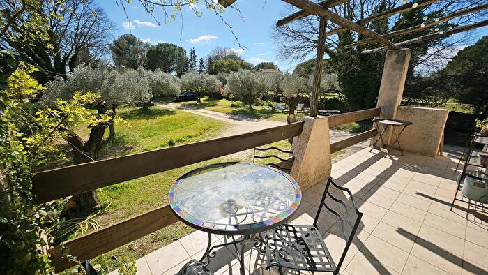 Maison à vendre - Montaren-et-Saint-Médiers - 4 pièces - 3 chambres