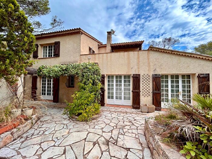 Maison 5 pièces à Fréjus, Saint-Aygulf, à vendre