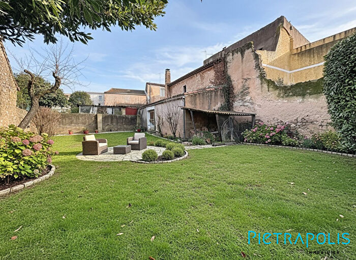 Maison à vendre - Villeveyrac - 11 pièces - 3 chambres