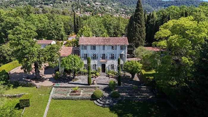 Maison à vendre - Peymeinade - 10 pièces - 12 chambres