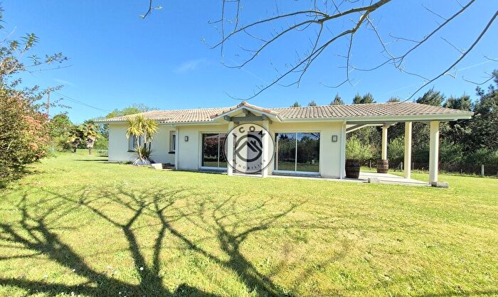 Maison à vendre - Lucbardez-et-Bargues - 6 pièces - 3 chambres