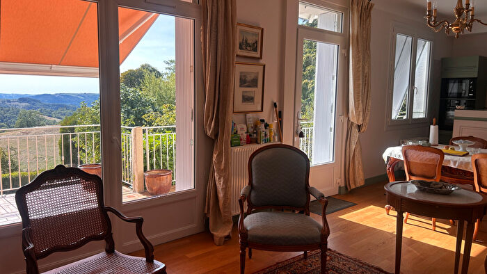 Saint-Amans-des-Cots : Maison 7 pièces à vendre