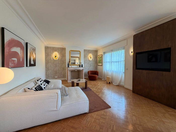 Appartement 5 pièces à louer à Paris 7ème arrondissement
