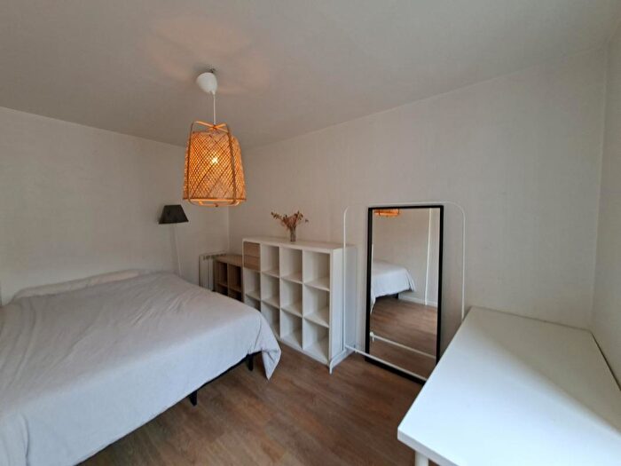 Appartement 1 pièce à Quartiers Centre, Saint-Hélier, Gare, à louer