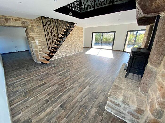 Maison à louer - Sainte-Croix-Hague - 4 pièces - 3 chambres