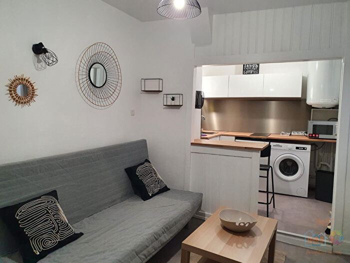 Appartement à louer - Strasbourg, Krutenau - 2 pièces - 1 chambre