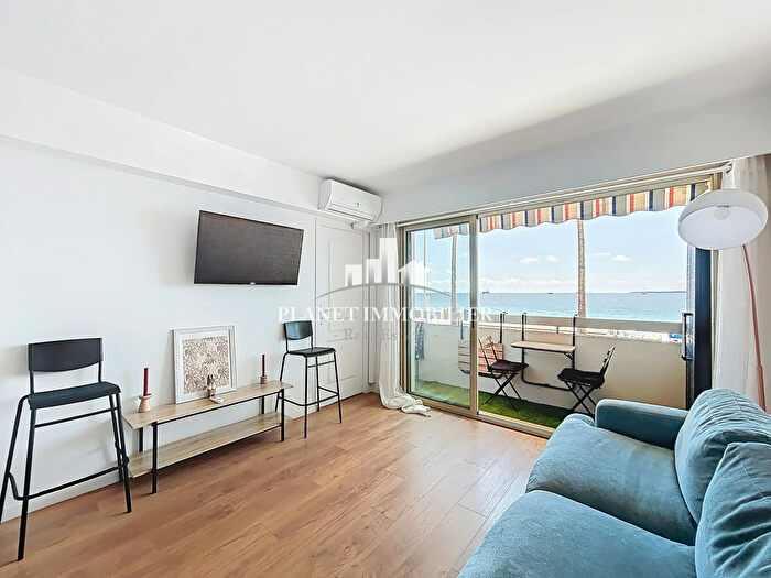 Appartement à vendre - Antibes, Juan-les-Pins, Le Cap - 2 pièces - 1 chambre