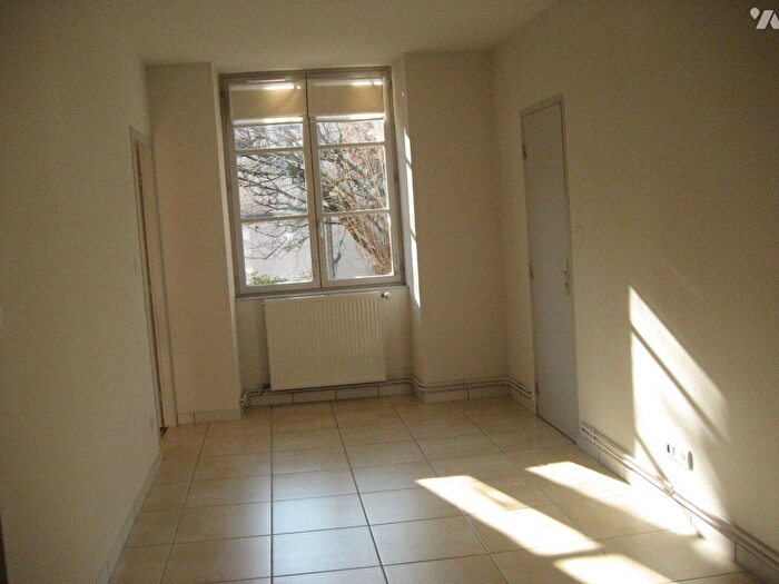 Appartement à louer - Chalon-sur-Saône - 3 pièces - 2 chambres