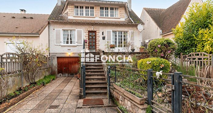 Maison à vendre - Étampes, Saint-Martin, Saint-Gilles - 6 pièces - 4 chambres