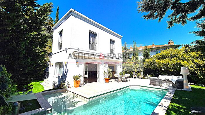 Nice, Valrose : Maison 6 pièces à vendre