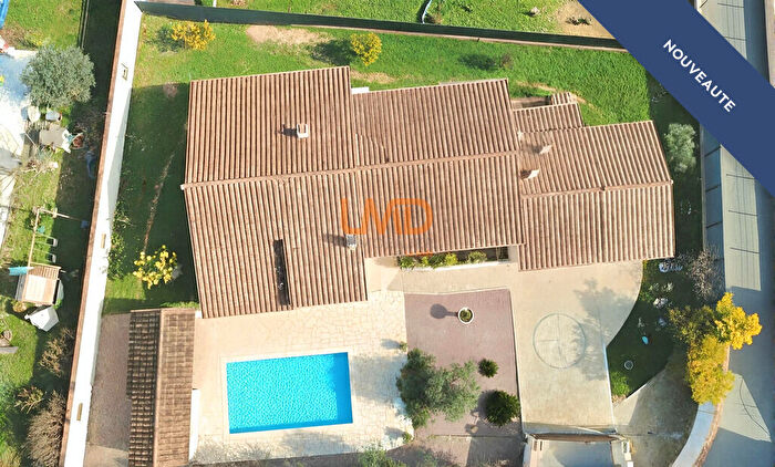 Maison à vendre - Figanières - 4 pièces - 3 chambres