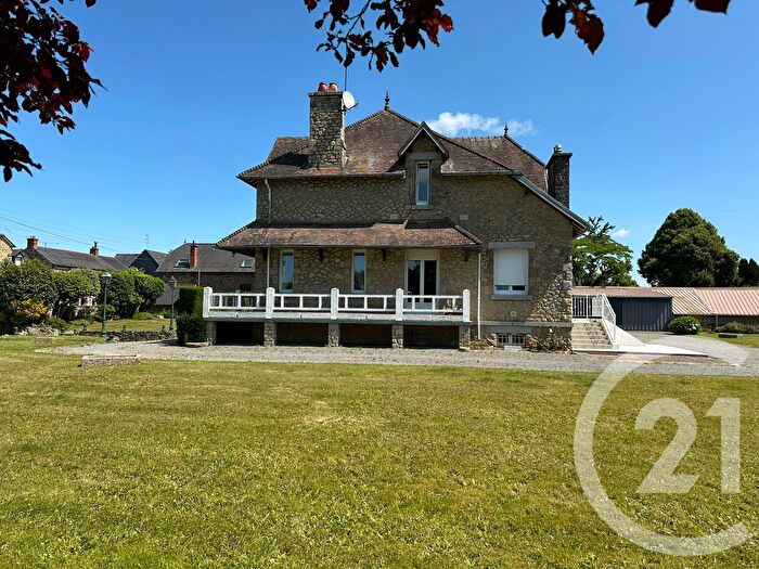 Maison à vendre - Fougères, Madeleine, Sermandière, Chattière - 9 pièces - 7 chambres