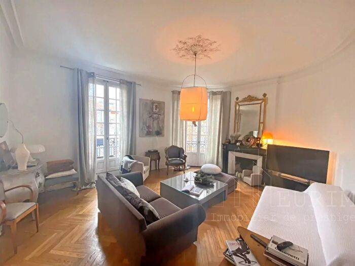 Appartement à louer - Toulouse, Les Carmes-Esquirol - 7 pièces - 3 chambres