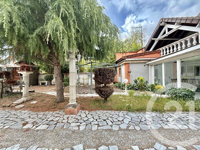 Maison 5 pièces à Moulins, Gâteaux, Clos de Bourgogne, à vendre
