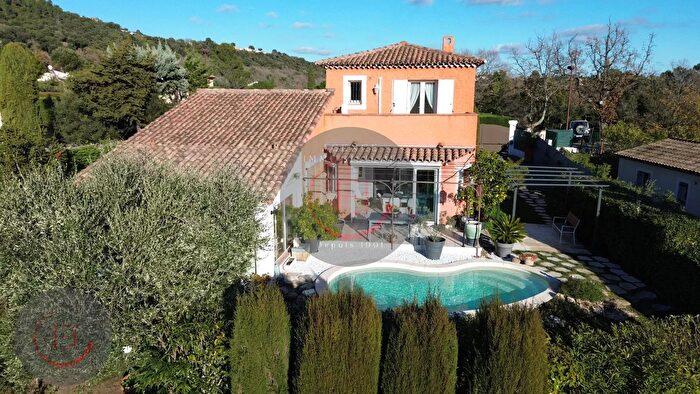 Maison à vendre - Les Adrets-de-lEstérel - 5 pièces - 3 chambres