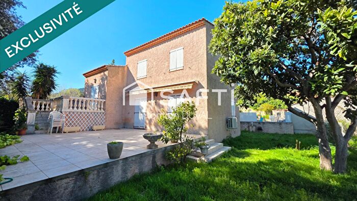 Maison à vendre - Toulon, Haute-ville - 4 pièces - 3 chambres