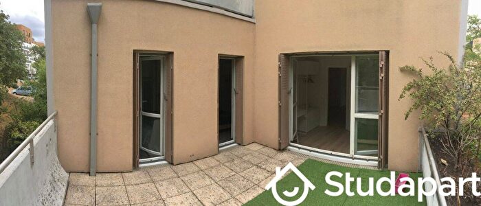 Appartement à louer - Reste des Chenes-Le Ponceau, Cergy - 1 pièce - 3 chambres