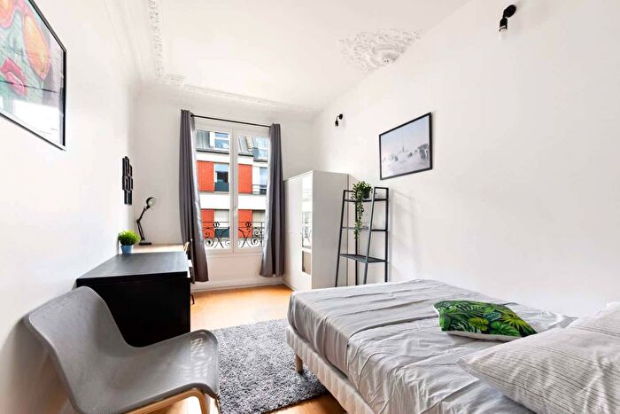 Cité Pierre et Marie Curie, Ivry-sur-Seine - Appartement 1 pièce à louer