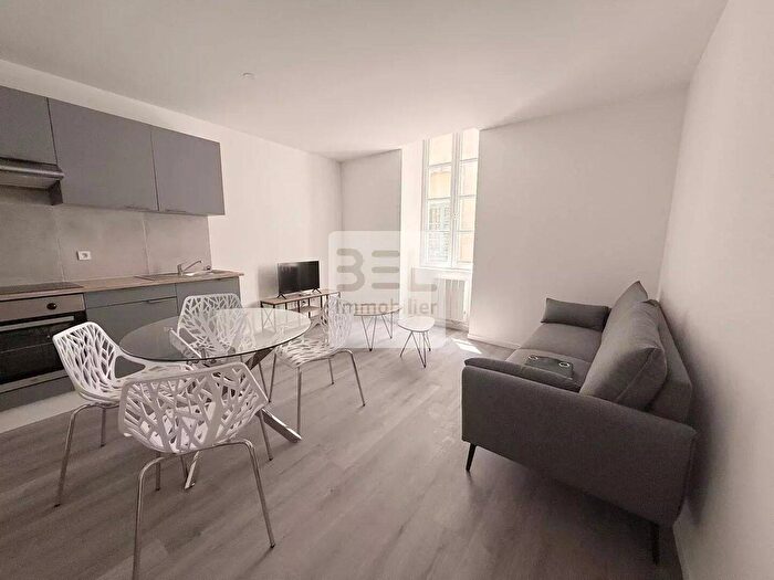 Appartement à louer - Urbain Sud Ouest, Bagnols-sur-Cèze - 2 pièces