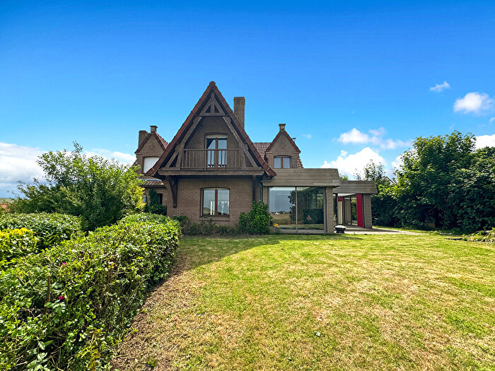 Maison 7 pièces à vendre à Escalles