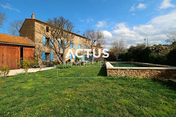 Maison à vendre - Cornillon-Confoux - 8 pièces - 7 chambres