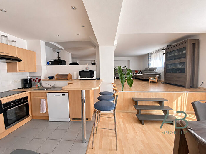 Lille, Centre-ville, Euralille : Appartement 5 pièces à vendre