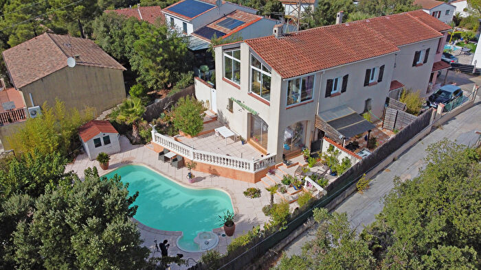 Maison à vendre - Vidauban - 6 pièces - 4 chambres