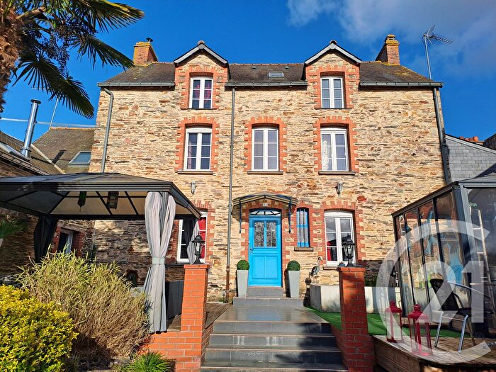 Maison à vendre - Guémené-Penfao - 8 pièces - 5 chambres