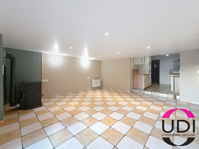 Maison à louer - Ahun - 4 pièces - 3 chambres