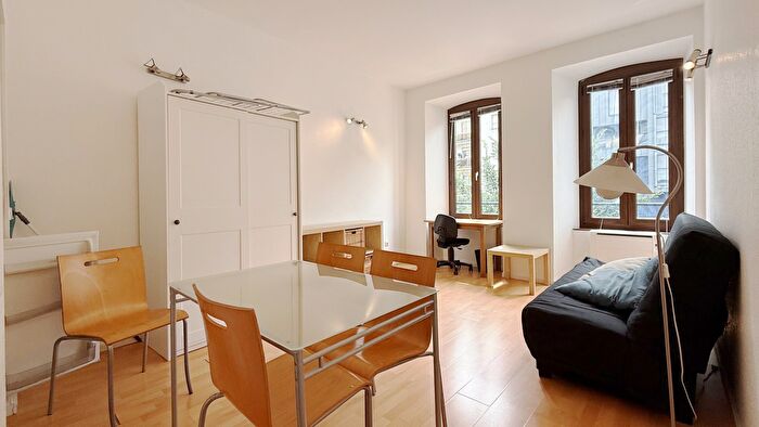 Appartement 2 pièces à Strasbourg, Gare, à vendre