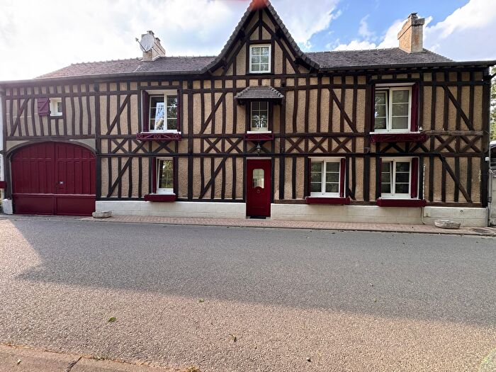 La Villeneuve-en-Chevrie : Maison 11 pièces à vendre