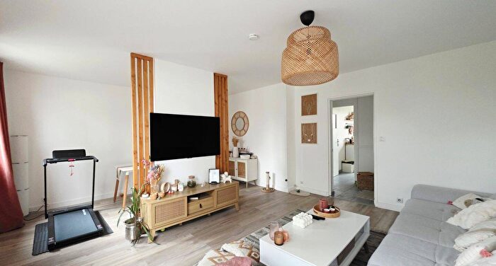 Appartement à louer - Les Coteaux, Bry-sur-Marne - 3 pièces - 2 chambres