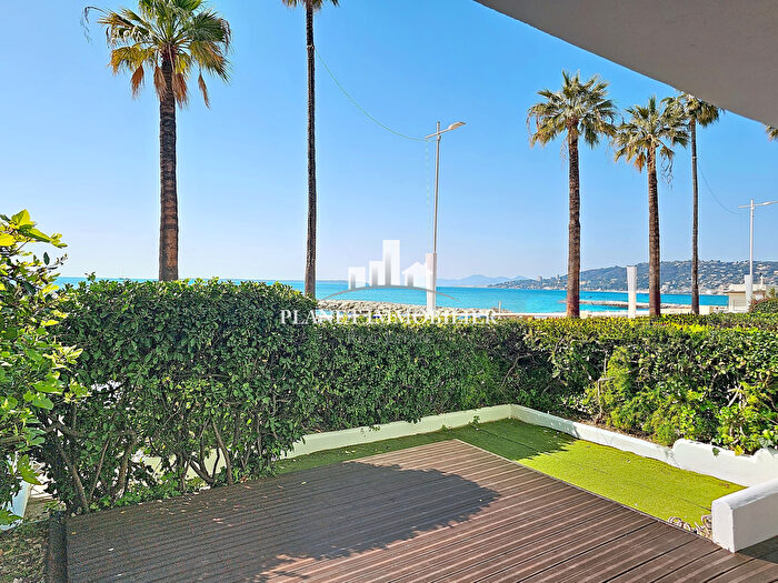 Appartement à vendre - Antibes, Juan-les-Pins, Le Cap - 3 pièces - 2 chambres