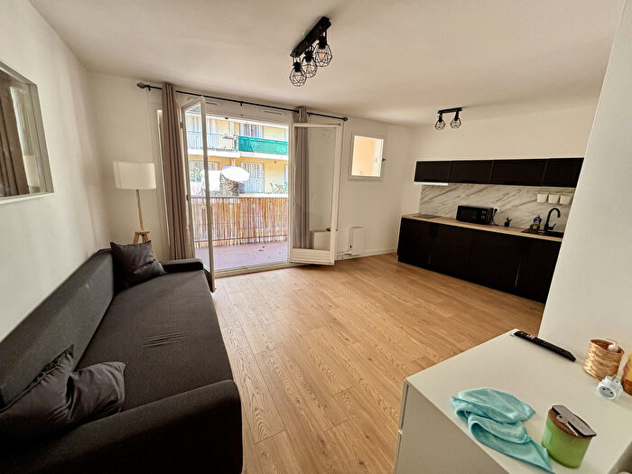 Appartement 1 pièce à Nice, Madeleine, à vendre