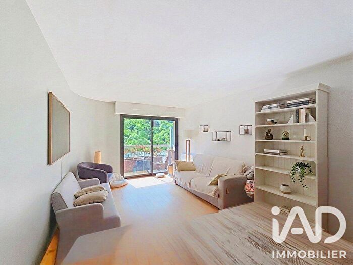 Appartement 4 pièces à louer - Centre Ville, Suresnes