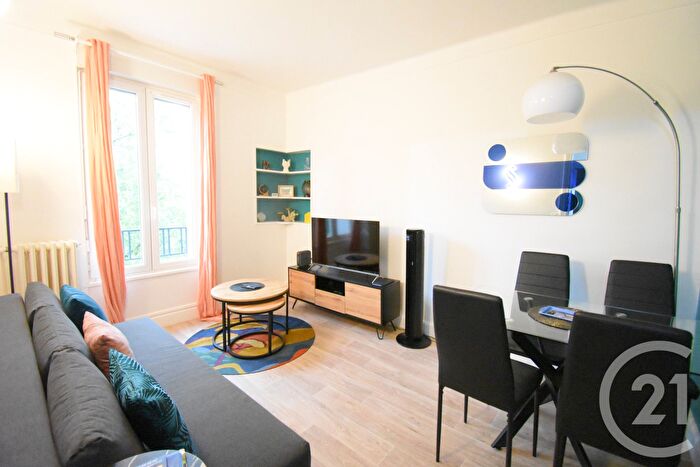 Appartement 2 pièces à Vichy, République, à louer