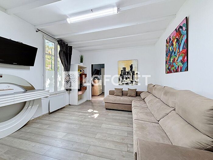 Appartement 2 pièces à vendre à Les Lilas, Bruyères, Chassagnolle