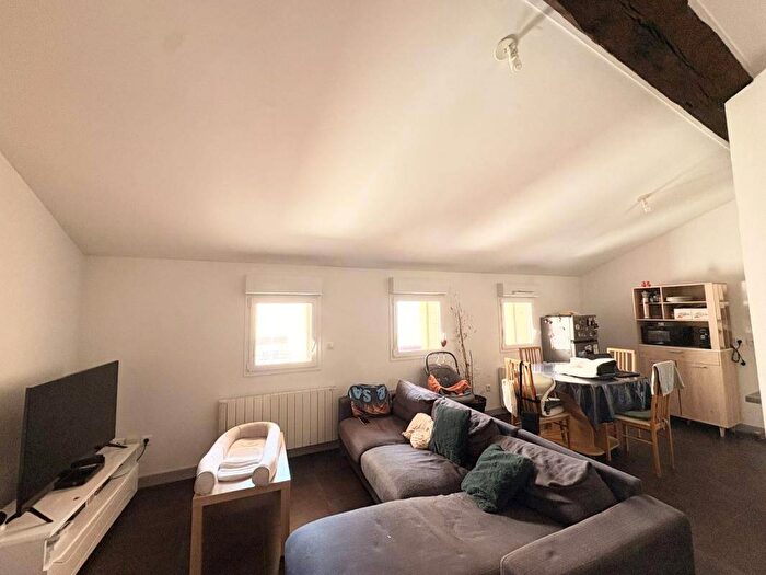 Appartement à louer - Centre Ville, Mâcon - 2 pièces - 1 chambre