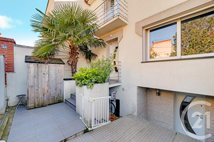 Maison 5 pièces à Issy-les-Moulineaux, Les Epinettes, Le Fort, Les Hauts dIssy, à vendre
