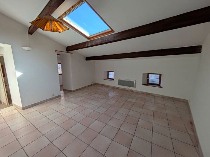 Appartement à louer - Pont St Esprit - 2 pièces - 1 chambre