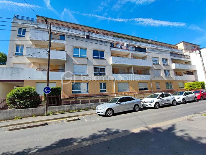 Chelles, Chelles Sud, Grande Prairie, Bords de Marne - Appartement 3 pièces à vendre