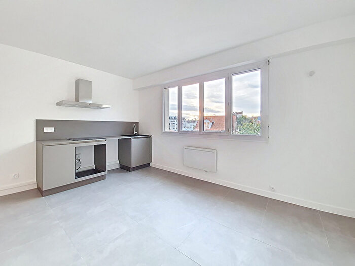 Appartement à louer - Nogent-sur-Marne, Nogent Village - 2 pièces - 1 chambre