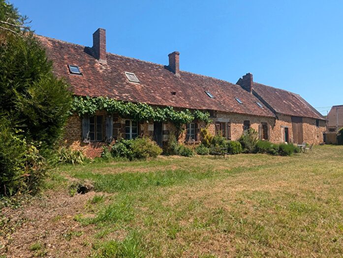 Chaillac : Maison 10 pièces à vendre