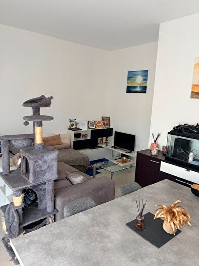 Les Landes-Genusson : Appartement 3 pièces à vendre