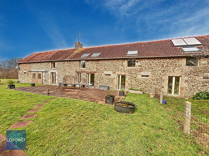 Maison à vendre - Saint-Brice-de-Landelles - 5 pièces - 3 chambres