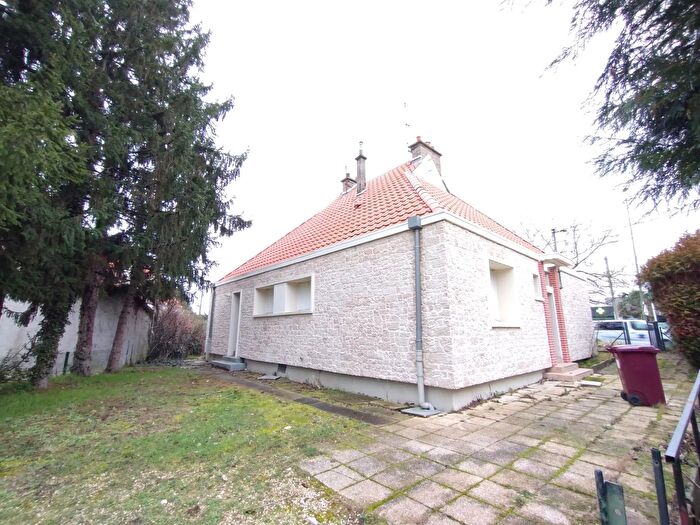 Maison à vendre - Chelles, Chantereine, Madeleine - 5 pièces - 4 chambres