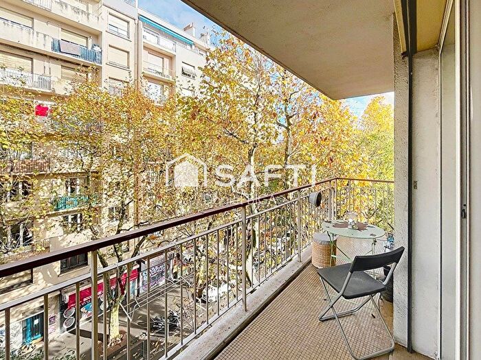 Appartement à vendre - Marseille e , Baille - 4 pièces - 3 chambres
